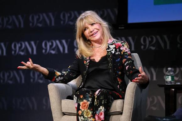 Public Has Mixed Reactions After Goldie Hawn Reveals Her True Marriage ...