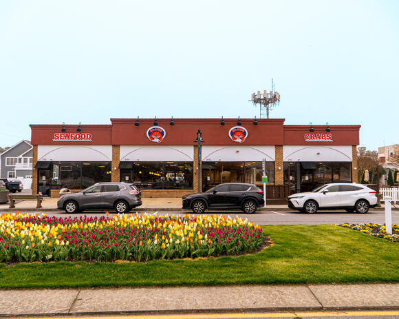 Claws Seafood House opens second location in Bethany Beach - NewsBreak