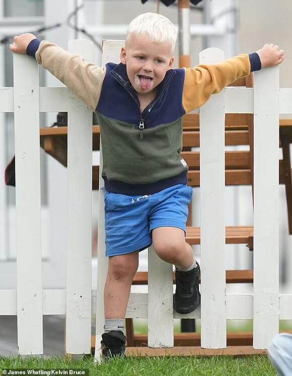 Not another royal sibling spat! Mike Tindall leaps into action to break ...