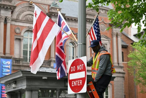 UK's King Charles arrives in US to shore up Trump ties - NewsBreak