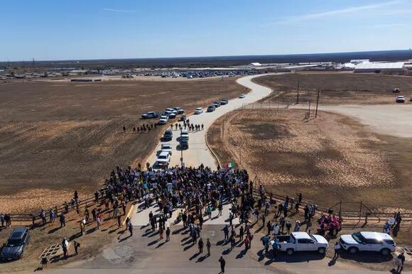 Newborn baby detained by ICE rushed to hospital after 'choking on vomit ...