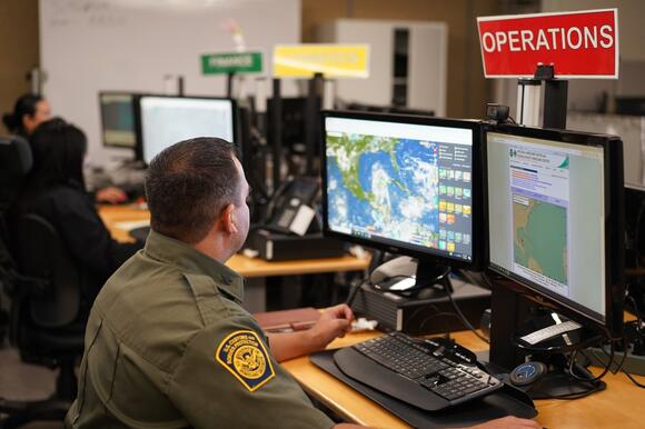 Texas Border: Law Enforcement Reacts to Beryl - NewsBreak