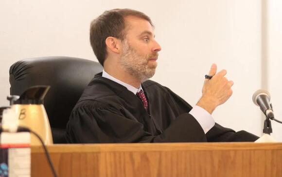 Judge: No Bargaining, No Pay Bump﻿