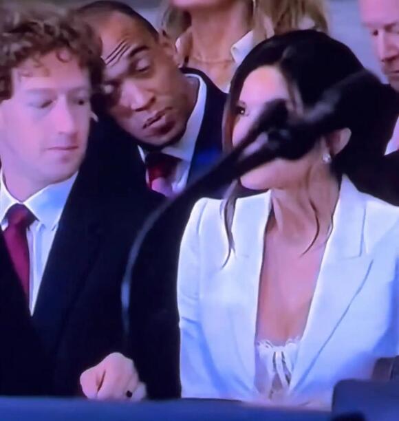 Mark Zuckerberg busted sneaking a peek at Lauren Sanchez’s in-your-face ...