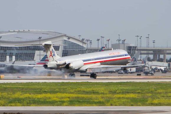 How Big Is the DFW Airport? Discover Its Size and How It Compares to ...