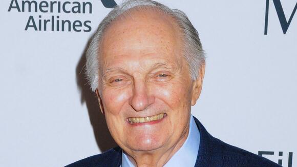 Alan Alda, 90, Opens Up About the Honest Talks He Still Has With His ...