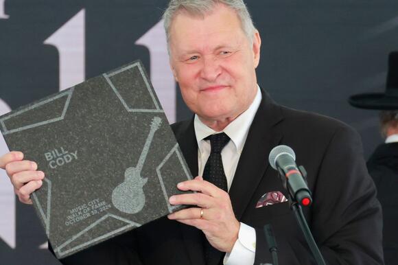 Grand Ole Opry's Bill Cody Needs Prayers, Awaiting a Heart + Kidney ...