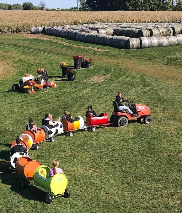 First Ever Iowa Scarecrow Festival is This Weekend in Cedar Rapids ...