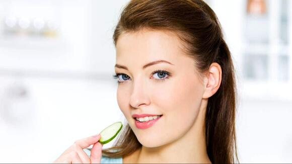 8 Foods You Can Eat A Lot Of Without Gaining Weight, According to a ...