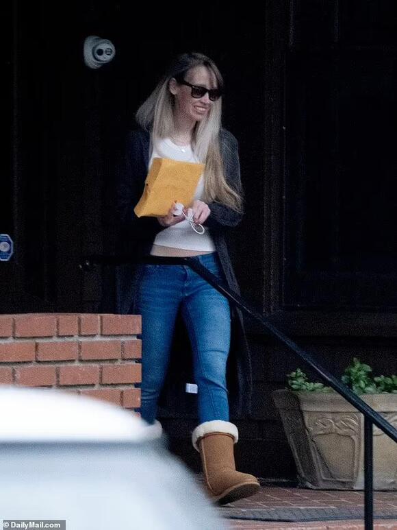 Kidnap hoaxer Sherri Papini cries in court as she faces off against ex ...