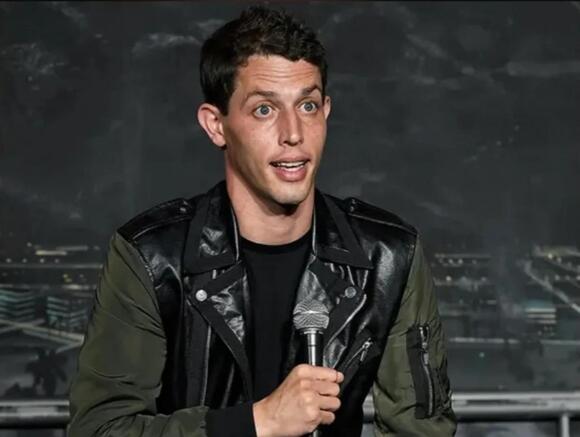 15 Comedians Whose Year Was Noticeably Rougher Than Most - NewsBreak
