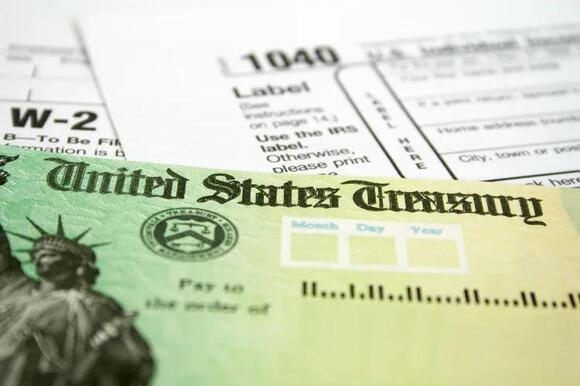 Inflation Refund Checks Up to $400 Are Now Being Mailed to Over 8 ...