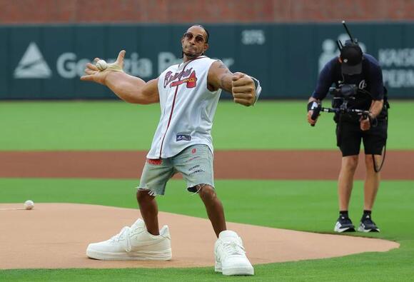 Ludacris Sports Iconic ‘Get Back’ Big Arms While Throwing First Pitch ...