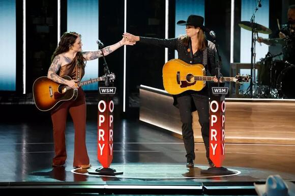 Blake Shelton + Keith Urban to Honor Ronnie Milsap at Opry - NewsBreak