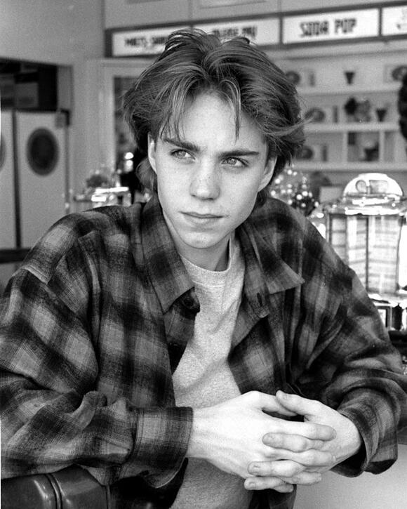 The Tragic, Complicated Life & Suicide of Former Child Star Jonathan ...