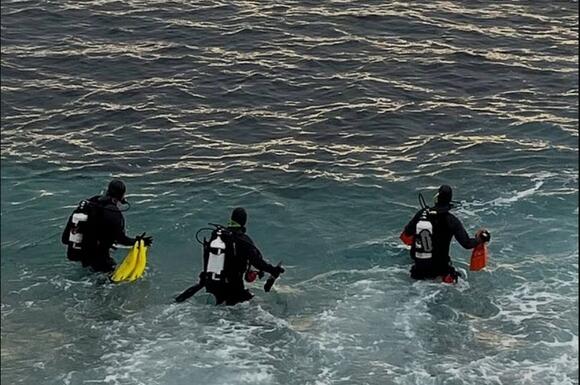 Shark seen with human body in its jaws before remains of triathlete ...