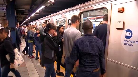 MTA announces 2025 New Year's holiday subway, train, bus, LIRR, Metro ...