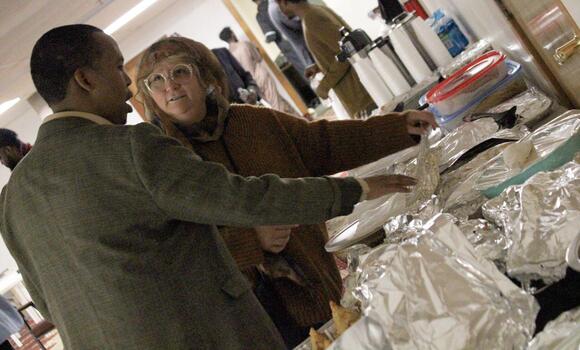 Mosque invites community to break fast and sterotypes - NewsBreak