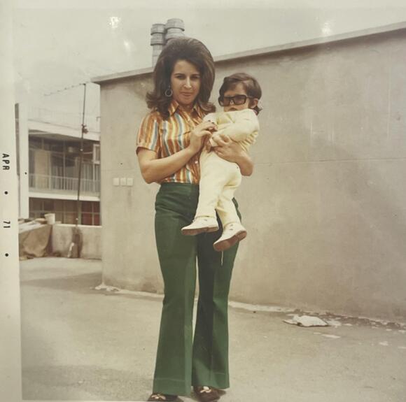 25 Vintage Photos of Pre-Islamic Revolution Iran - NewsBreak
