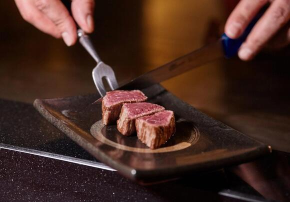 Famed “Top Chef” Winner Gives up, Abruptly Closes Final Restaurant ...