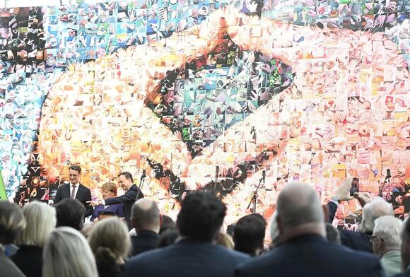 "What was that???" - Eric Trump's viral upside down pyramid hand symbol ...