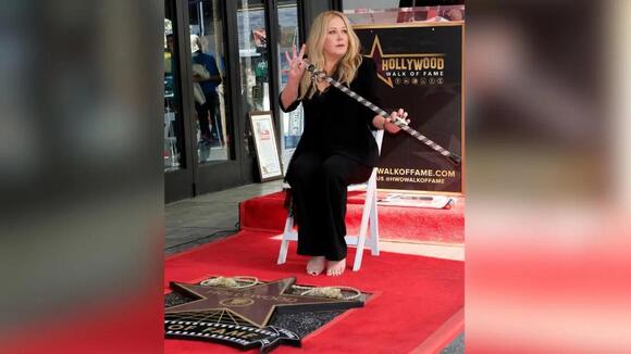 Christina Applegate Reveals 'Touching' Moment With Jimmy Kimmel as ...