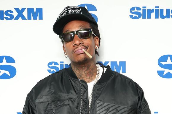 Minnesota Gets a Big Summer Night With MGK and Wiz Khalifa - NewsBreak