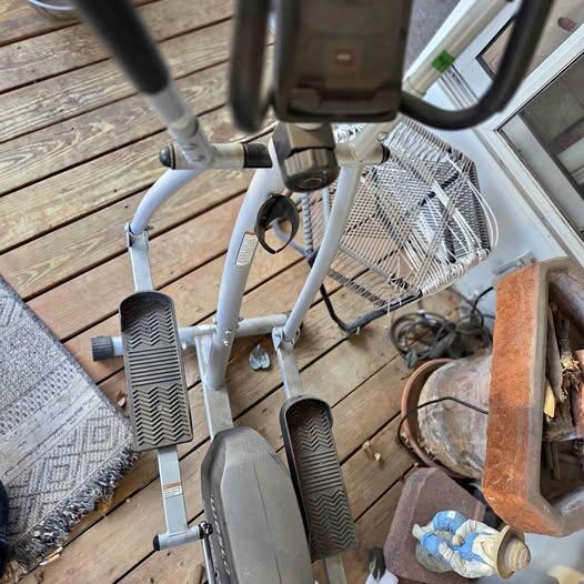 🎁 Freebies Up for Grabs in Fountain — Furniture & More - NewsBreak