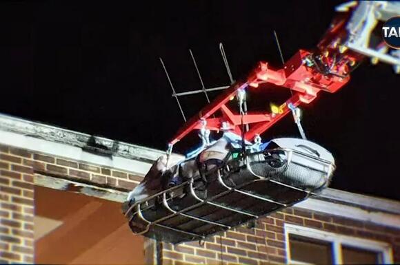 UK's 'heaviest man' who needed crane to lift 47st frame dies from organ ...
