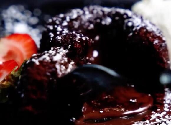 7 Restaurant Chains Known for the Best Chocolate Desserts - NewsBreak