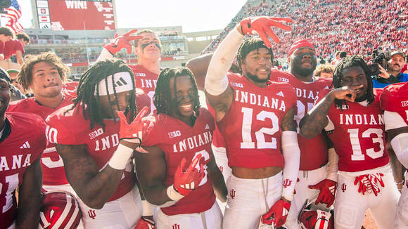 College Football: Teams with highest chances to make it to the playoffs ...