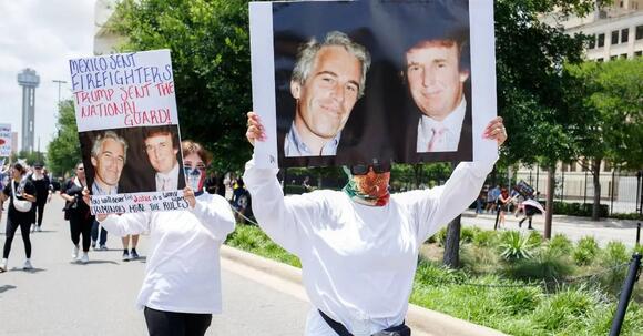 Jeffrey Epstein Victim Reveals Pedophile Had a Picture of Donald Trump ...