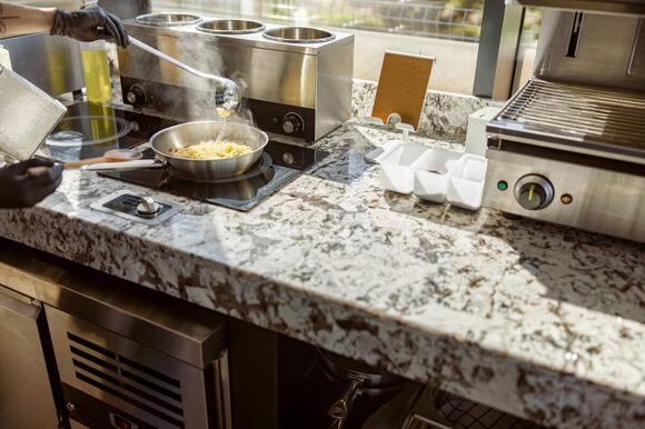 7 Common Household Items You Should NEVER Clean With Baking Soda ...