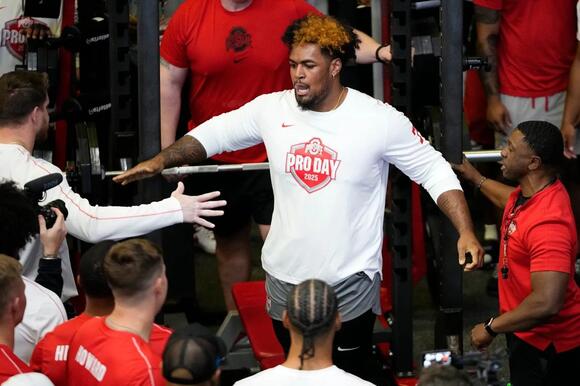 Viral Fight Erupts at Chiefs’ Training Camp After Rookie Josh Simmons ...