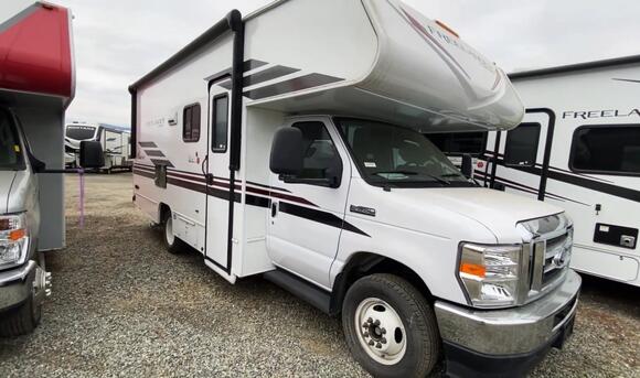 Best RVs For First-Time Buyers, According To Industry Experts - NewsBreak