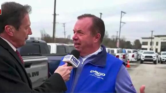 'Nobody's gonna buy': Auto dealer explodes to Fox Business over Trump's ...