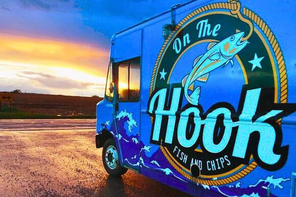 Popular Food Truck, On the Hook, Bringing Actual Restaurant to ...