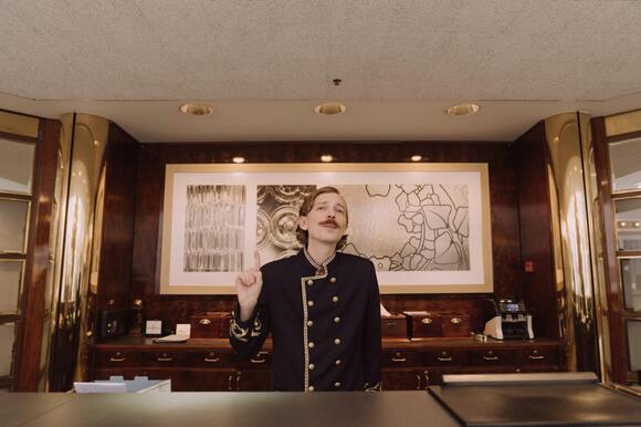 Woman Says Hotel Staff Kicked Her Out After Mistaking Her for a Man-Now ...
