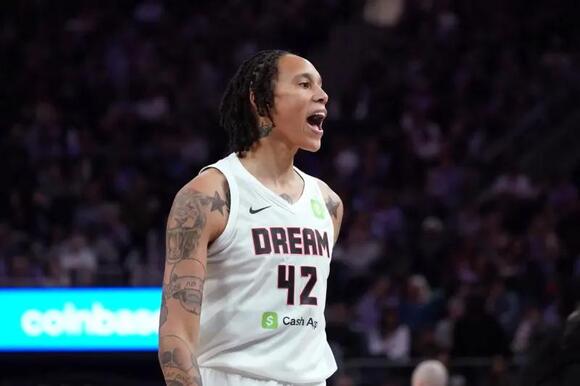 Brittney Griner Claps Back at ‘Dirty Player’ Claims After Controversial ...