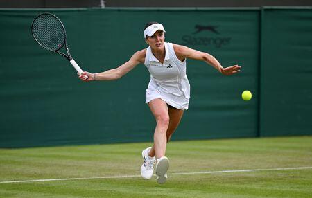 Tennis-Svitolina crashes to fellow Ukrainian Snigur in Wimbledon opener ...