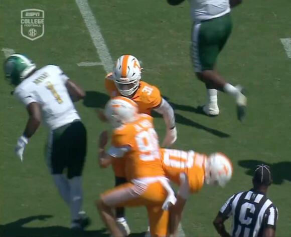 UAB’s Sirad Bryant stomps on Tennessee kicker’s foot in wild scene ...