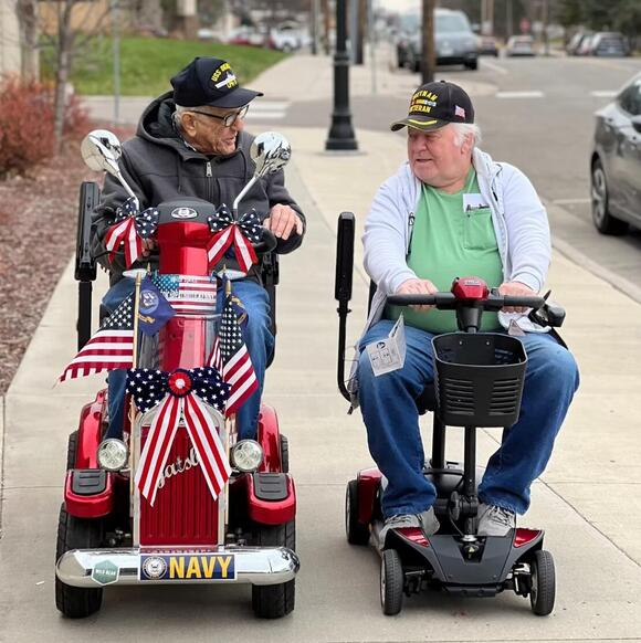 84-Year-Old 'Patriotic Kenny' Helps Veterans, Goes Viral on TikTok ...