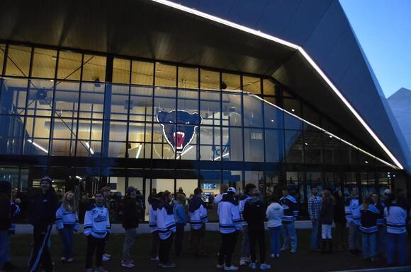 Fans pack newly renovated Alfond Arena for UMaine hockey opener - NewsBreak