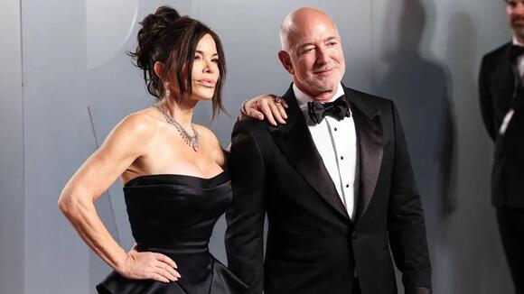 Jeff Bezos' Wife Lauren Sanchez Sparks 'Divorce Fears' After Giving Her ...