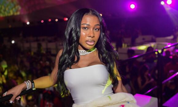Mrs. Trendsetter?! Jayda Cheaves Sparks Reactions After Debuting New ...