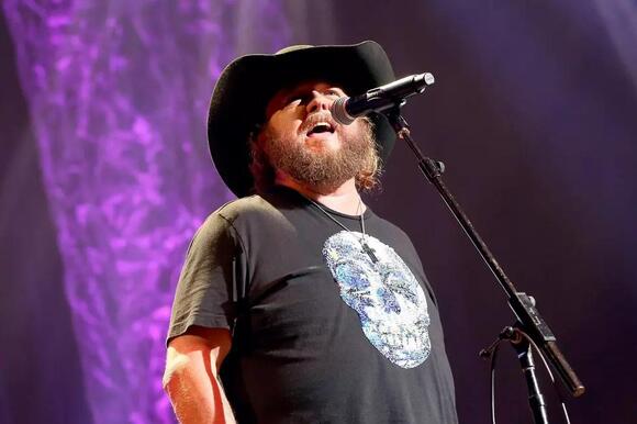 Cody Johnson Updates Fans After Surgery - NewsBreak