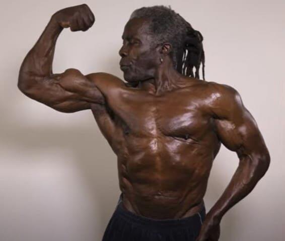 77-Year-Old Bodybuilder Leaves Fitness Experts In Awe - NewsBreak
