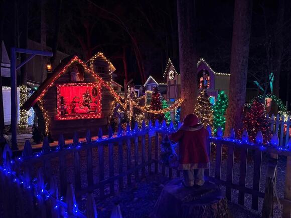 Win a Family 4-Pack of Tickets to Kevin McCurdy’s Holiday Spirit ...