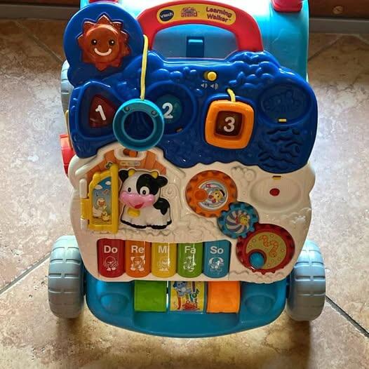 🎁 Freebies Up for Grabs in Parkville — Baby Gear, Books & More - NewsBreak