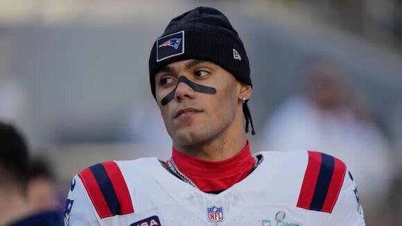 Christian Gonzalez’s teammate has his back amid reported contract ...